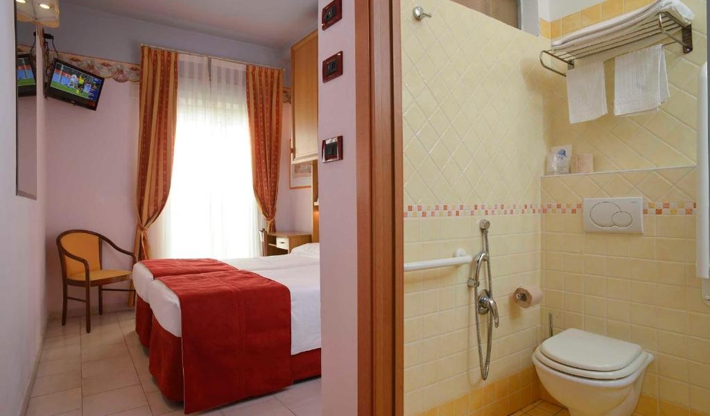 Hotel Kennedy Rimini Riviera Rimini - Karpaten.ro