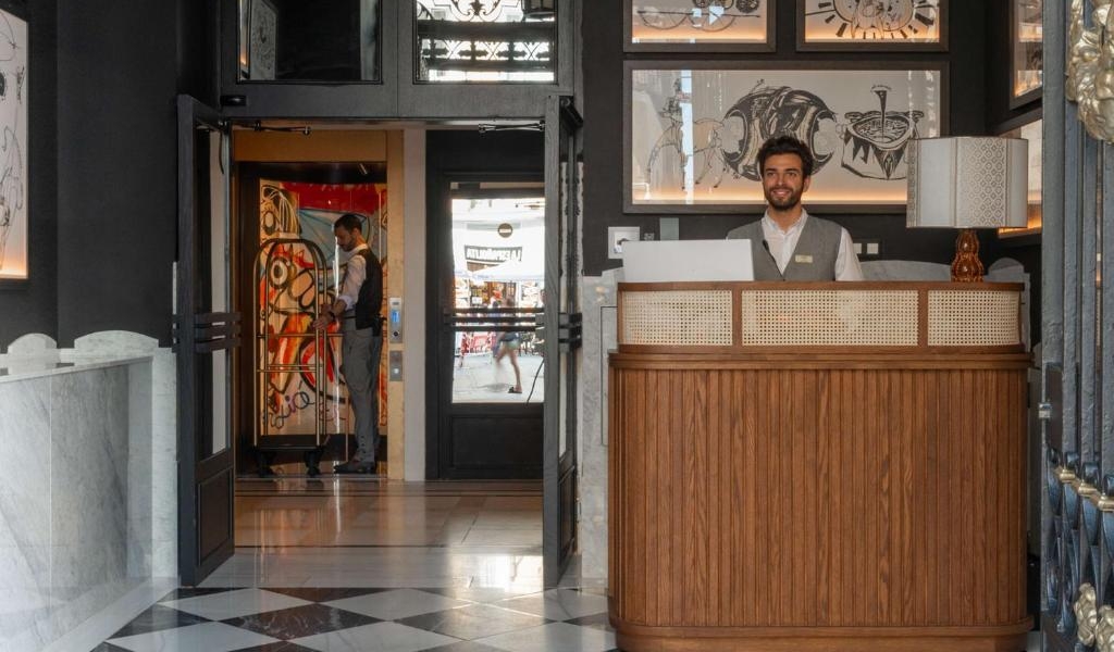 Hotel Montera Madrid, Curio Collection by Hilton Madrid Spania ...